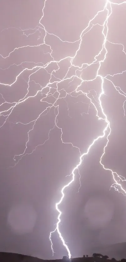 Striking Lightning Mobile Wallpaper - free download