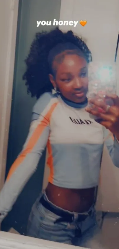 Stylish Mirror Selfie Wallpaper - free download